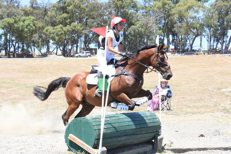 GeoSnapShot | Find photos from Pakenham Isuzu UTE CDPC Jump Trials